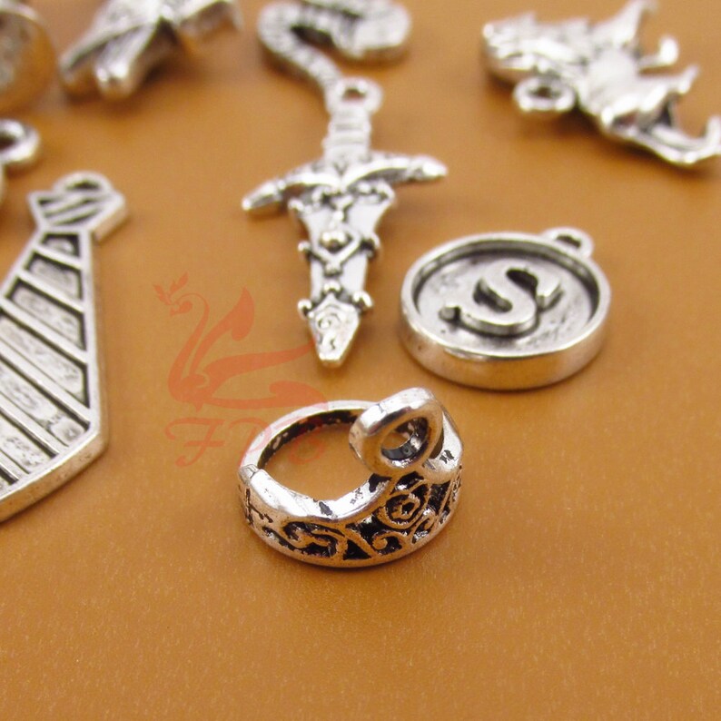 HP Fandom Charms 10 Pieces Set - Mixed Antiqued Silver Plated Charms ...
