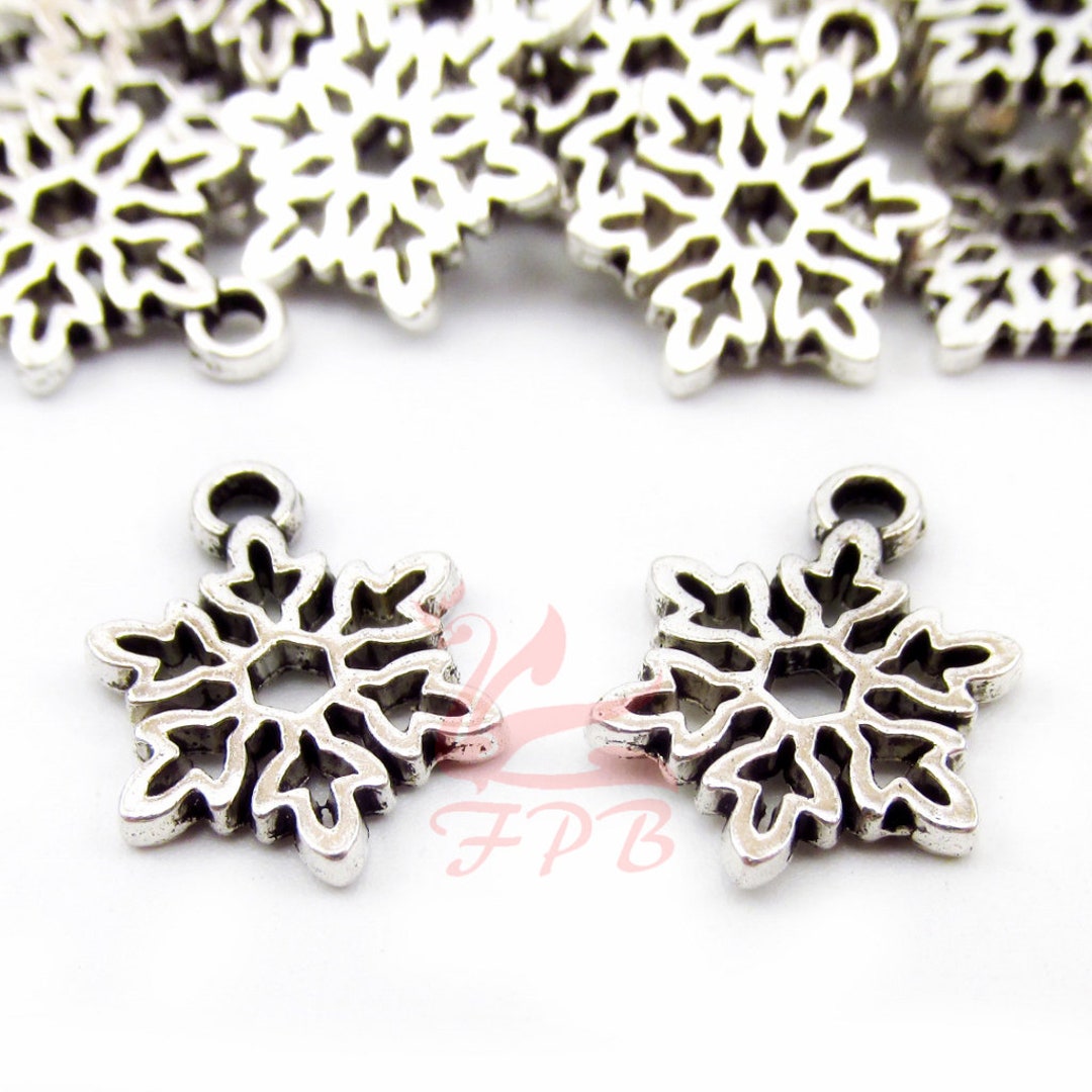 20 Snowflake Charms 15mm Wholesale Antiqued Silver Plated Winter ...