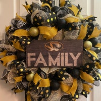 Tiger Wreath - Etsy