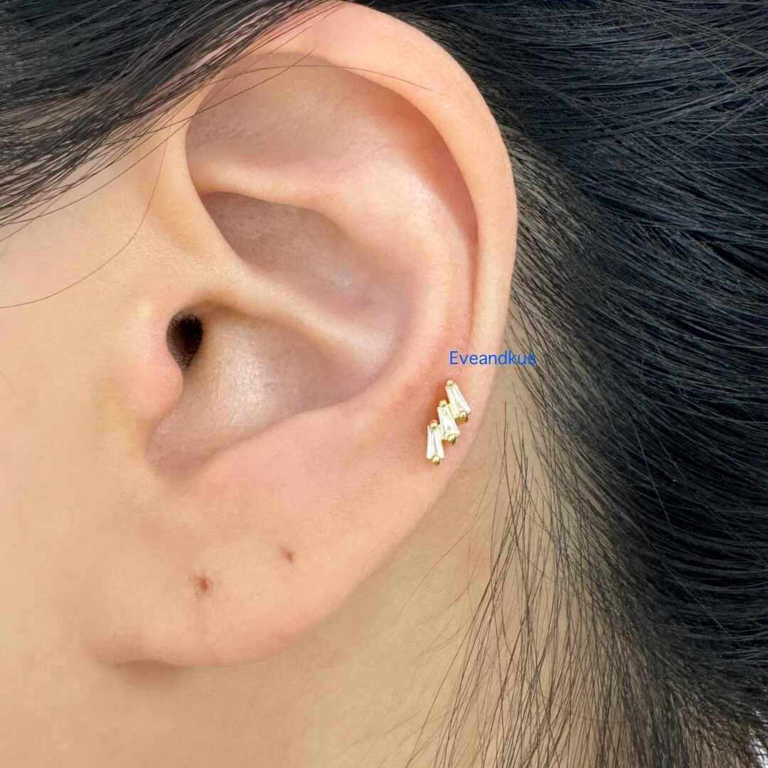 Three Baguette CZ Push-in 316L Surgical Steel Threadless Labret ...