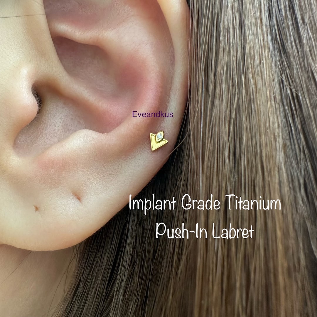 20g 18g 16g Tiny Boho Triangle Push in Threadless Titanium Labret, Tiny ...