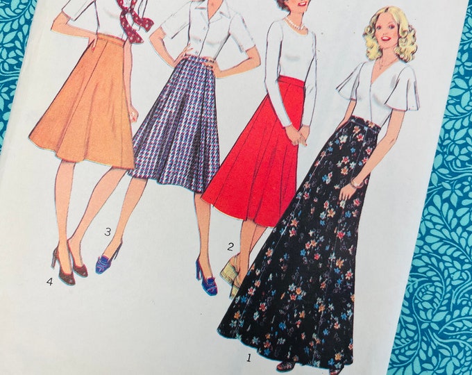 Vintage 70s Style Sewing Pattern 1241, Ladies Panelled Flared Skirt ...
