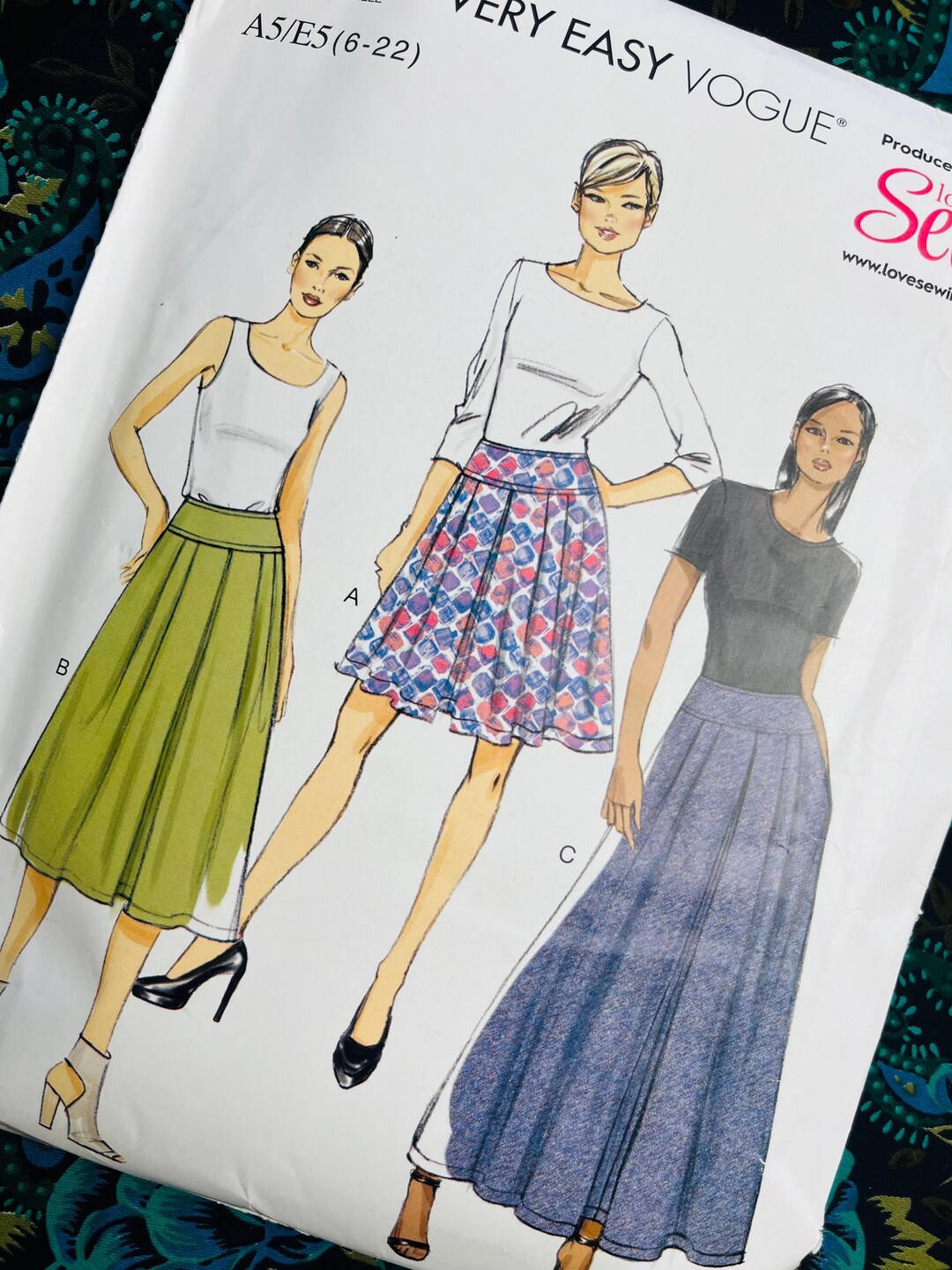 Hips 32.5-46" Uncut Very Easy Vogue Sewing Pattern V9090, Ladies ...
