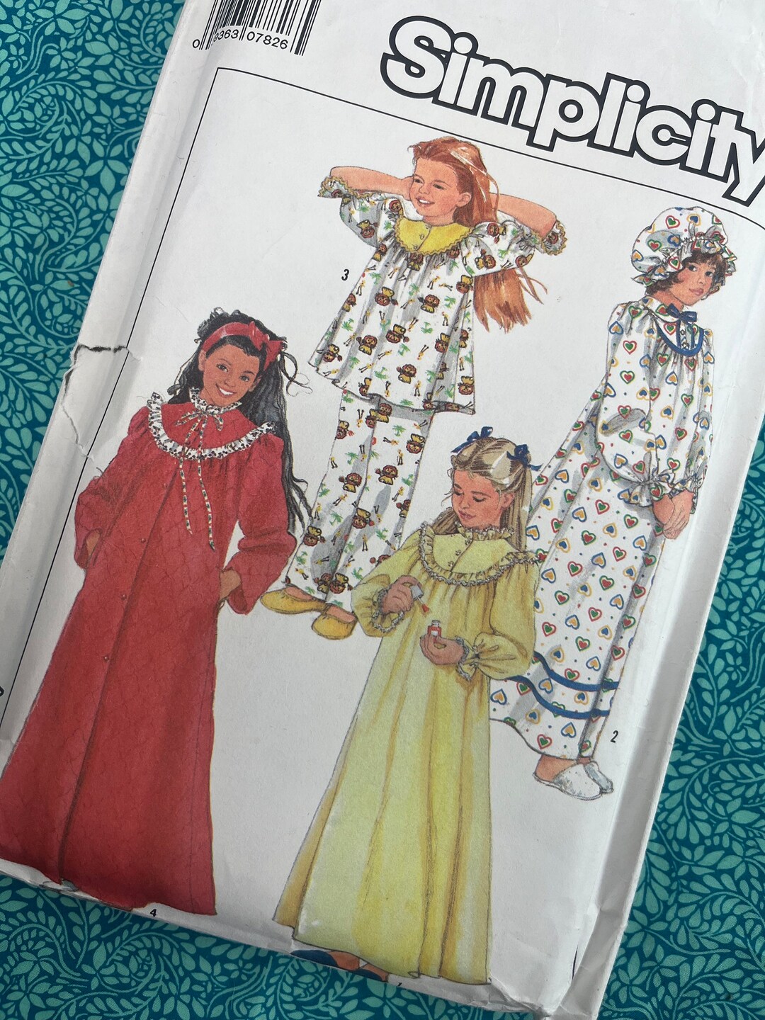 Vintage 80s Simplicity Sewing Pattern 8942, Girls Nightdress, Robe ...