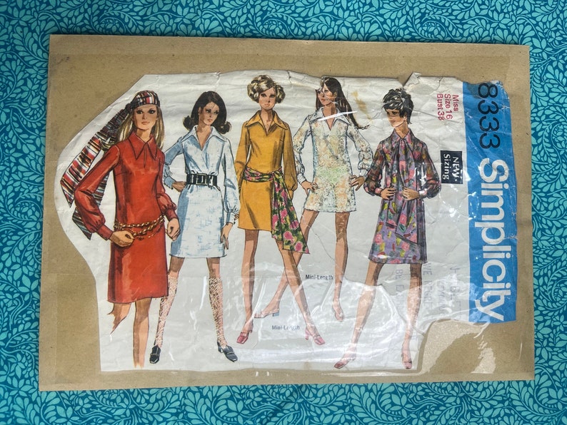 Bust 38 Vintage 60s Simplicity Sewing Pattern 8333, Ladies Mini or Knee ...