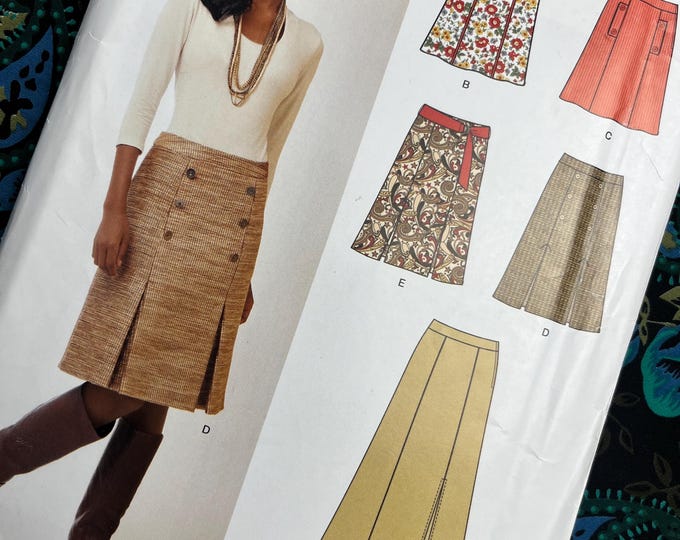 Hips 33.5-42" Uncut New Look Sewing Pattern 6079, Ladies Panelled Skirt ...