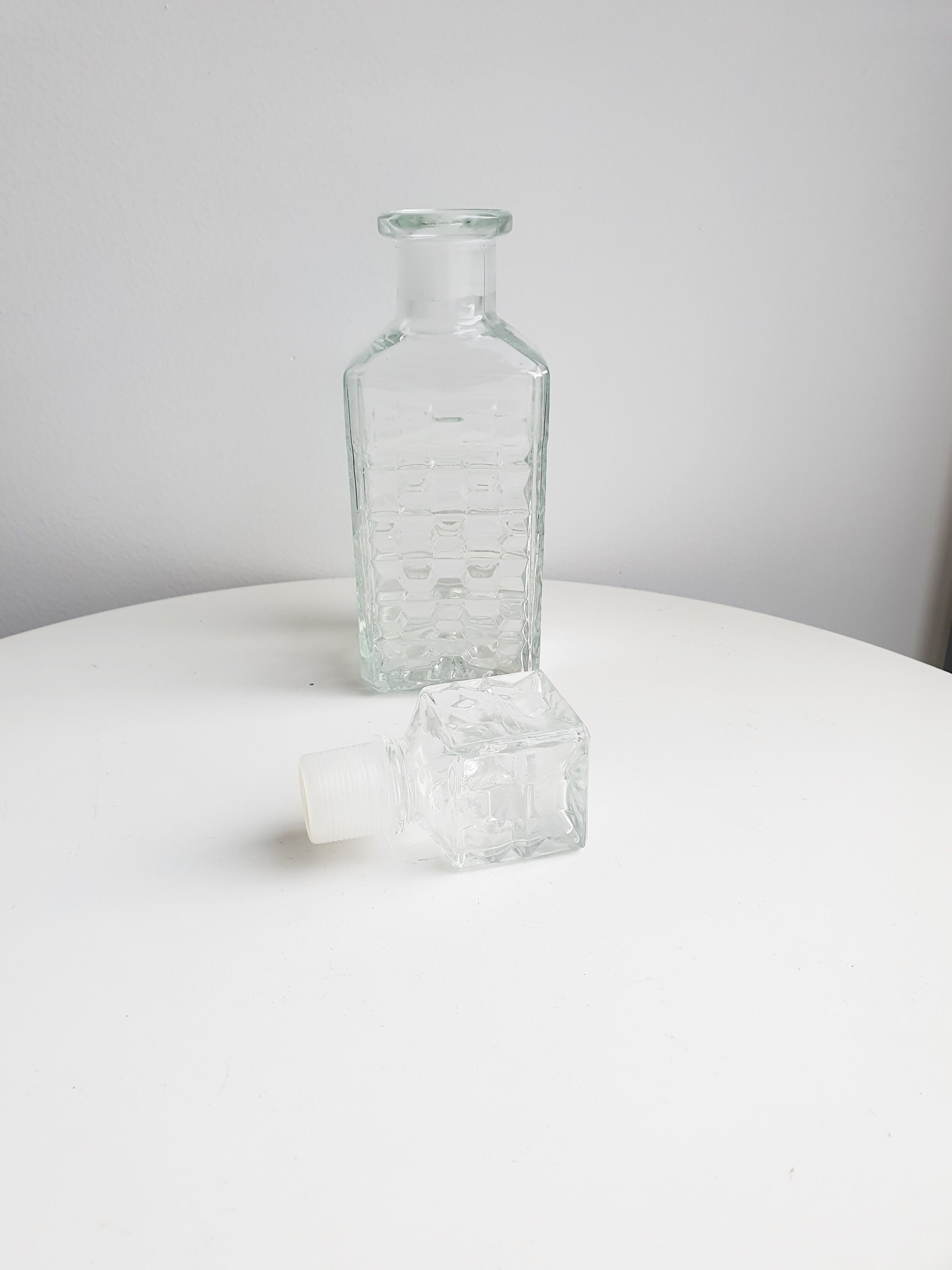 Square Glass Decanter//antique Decanter//liquor Decanter//vintage ...