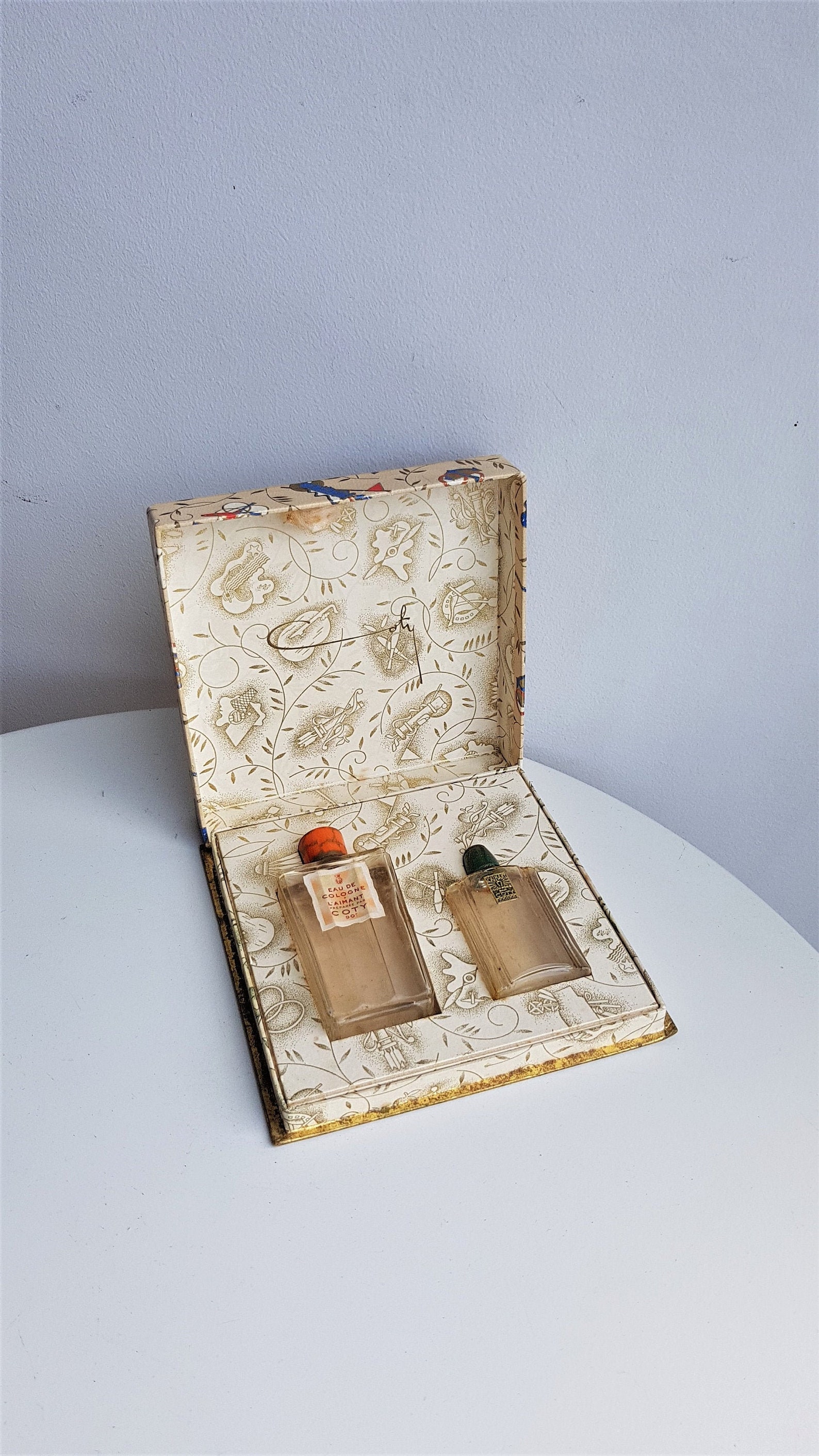 Vintage Perfume Box//old Perfume//perfume Box//coty Perfume//eau De ...