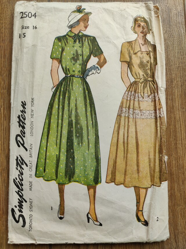 RetroClaude - Etsy UK