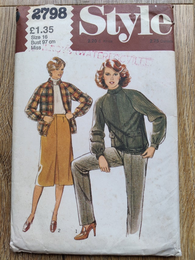 RetroClaude - Etsy UK