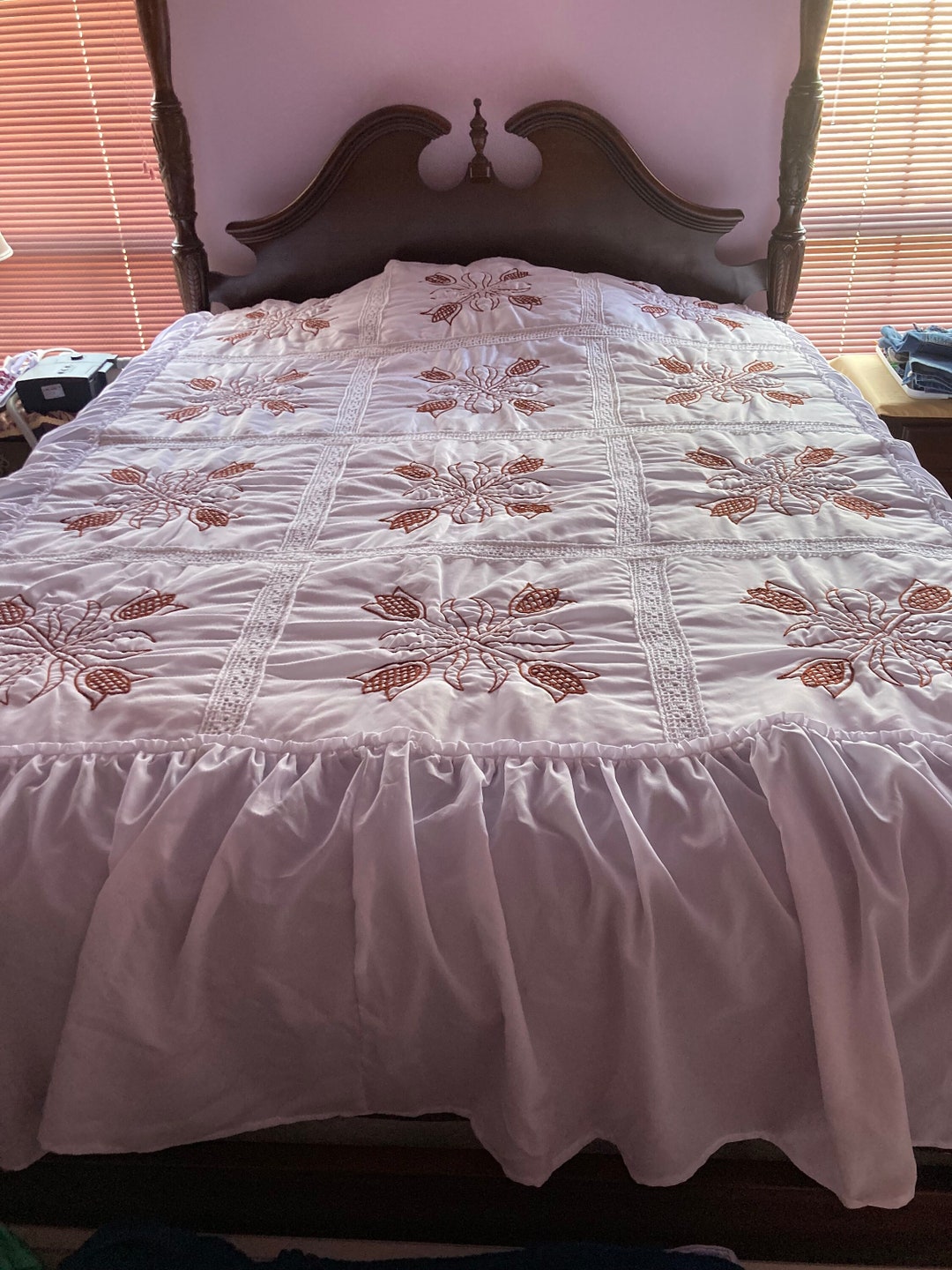 Vintage From 1999 Hand Embroidered Bed Cover. Beautiful Bead Spread ...