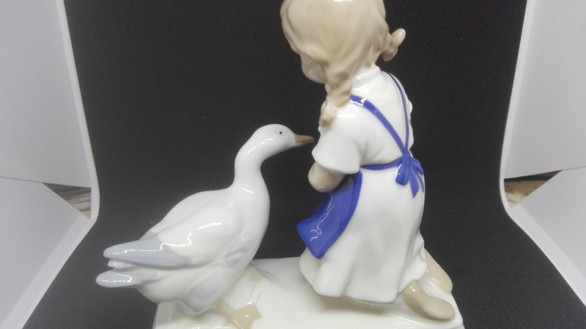 GIRL WITH GOOSE Porcelain Figurine Scissor Mark 1859 - Etsy