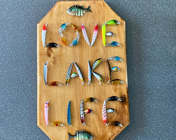 LOVE LAKE LIFE Sign Wall Hanging W/ Fishing Lures - Etsy