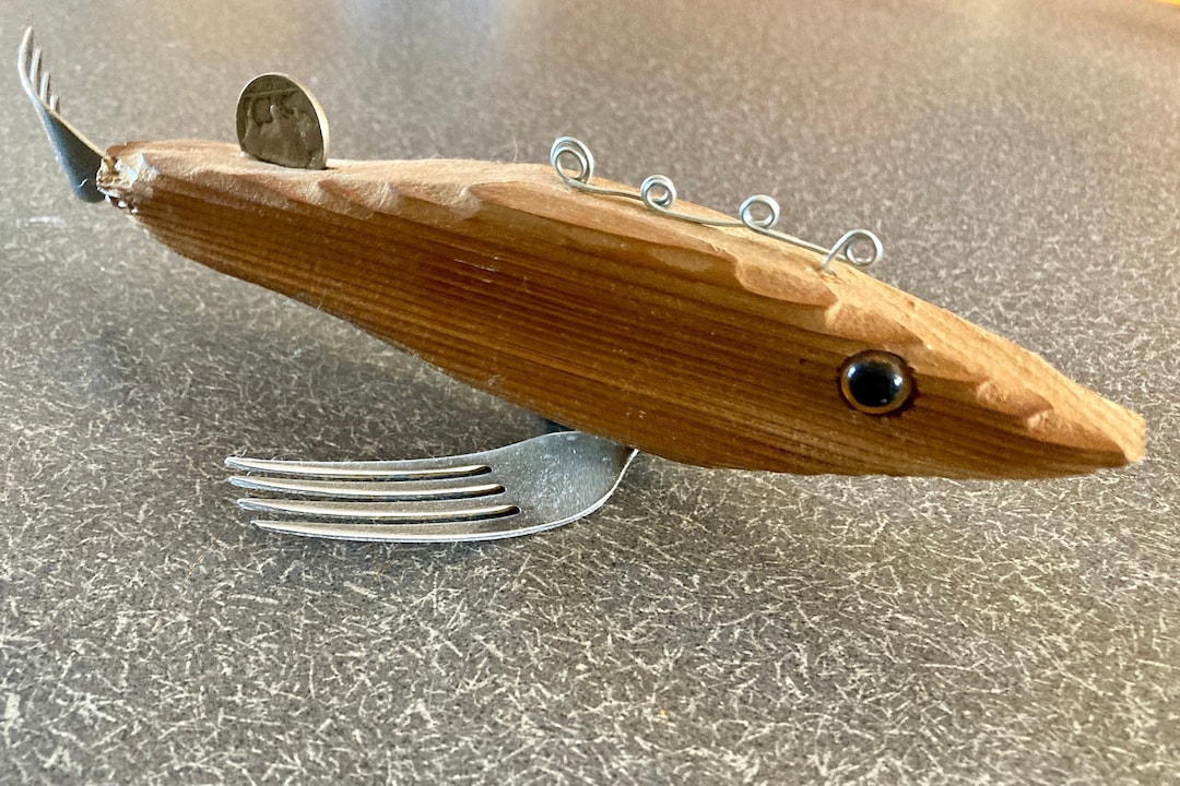 Natural Wood Grain Northern Pike Fish Decoy Fork & Buffalo Nickel Fins ...