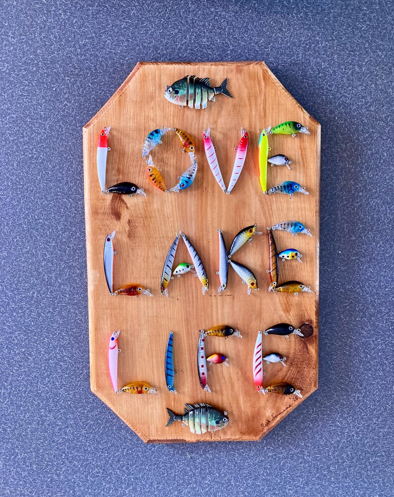 LOVE LAKE LIFE Sign Wall Hanging W/ Fishing Lures - Etsy