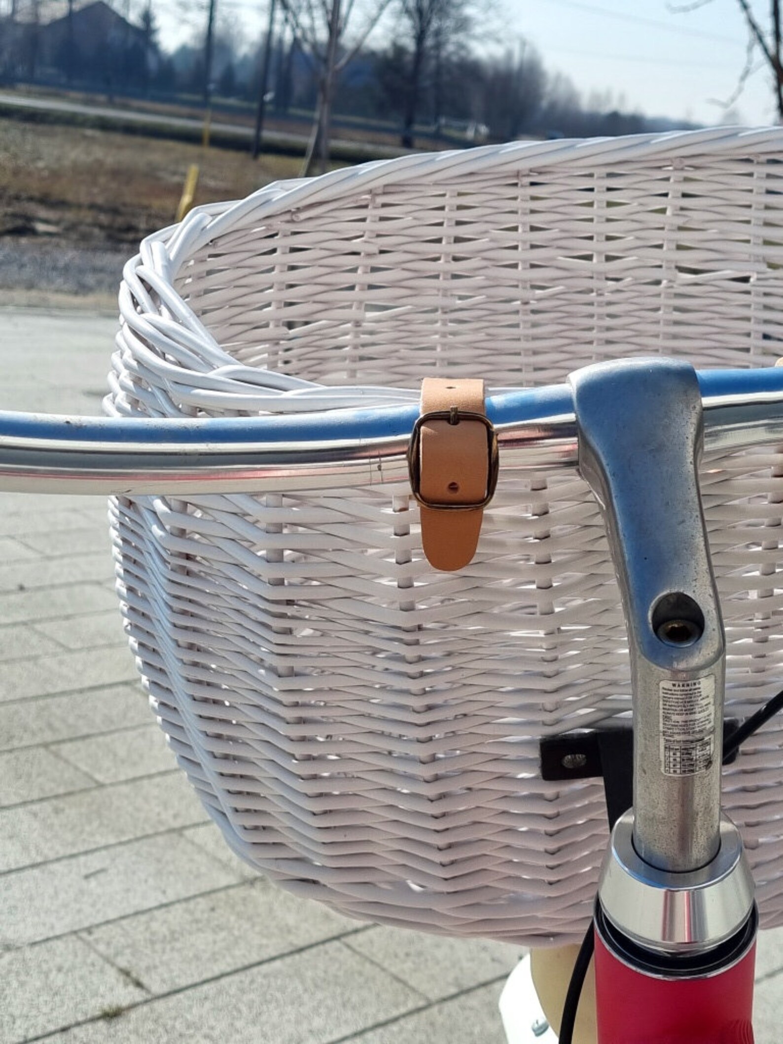 Wiklibox Wicker Bike Basket DUMPY in WHITE Color Mounted on - Etsy