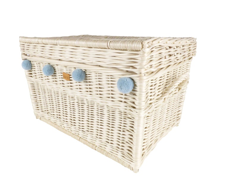 Wiklibox Wicker Chest in ECRU (creamy) Color With Soft Acrylic Pompoms ...