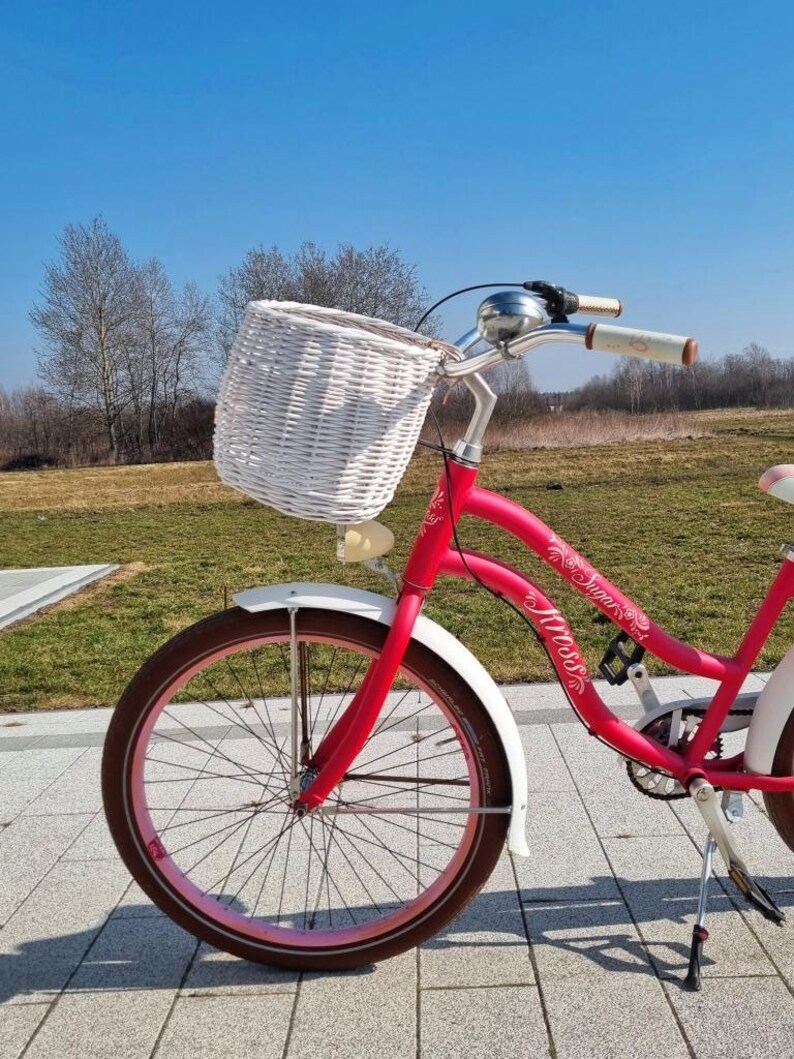 Wiklibox Wicker Bike Basket DUMPY in WHITE Color Mounted on - Etsy