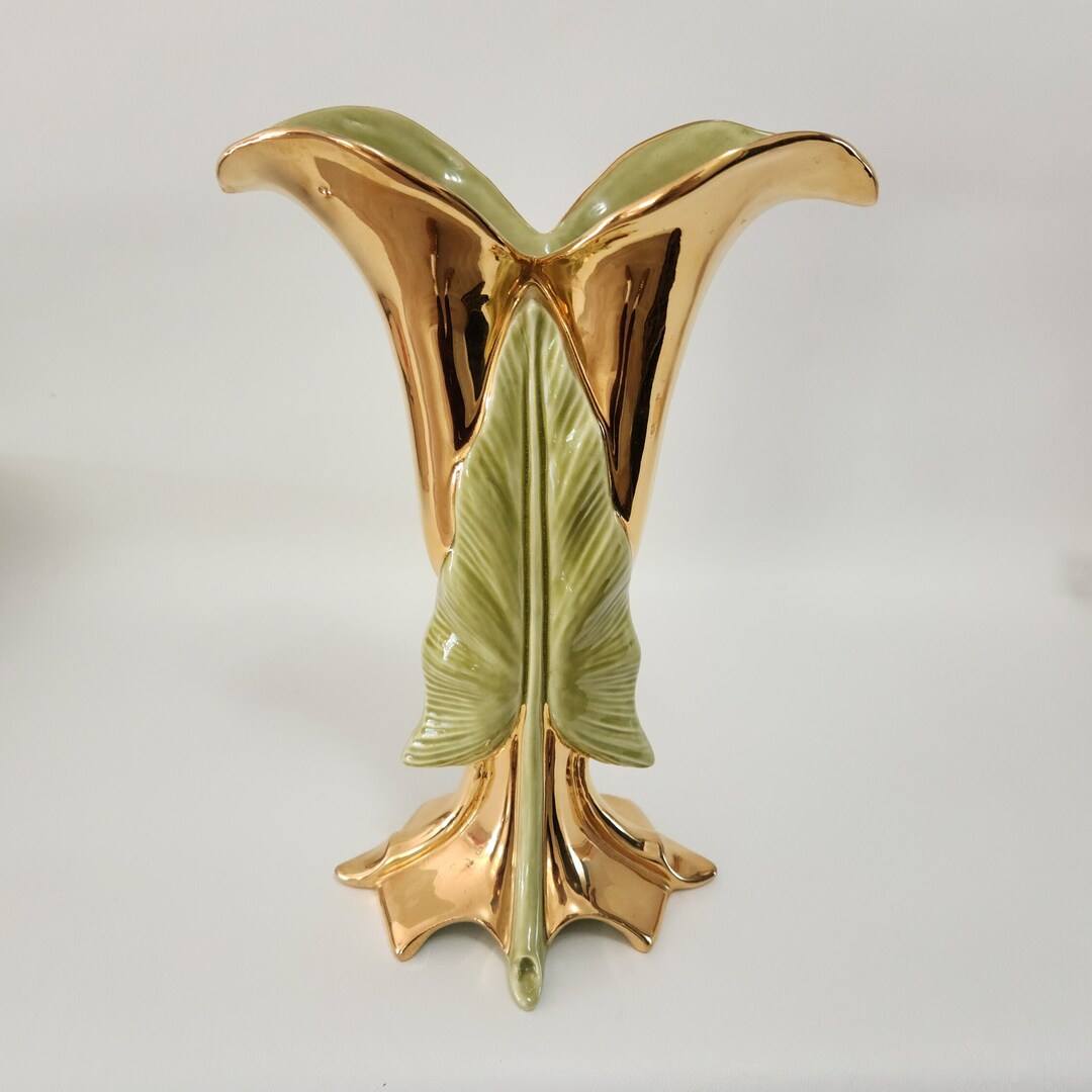 Camark 22K Gold Vase, Vintage Art Pottery Gold Arrow Arum Leaf Vase ...