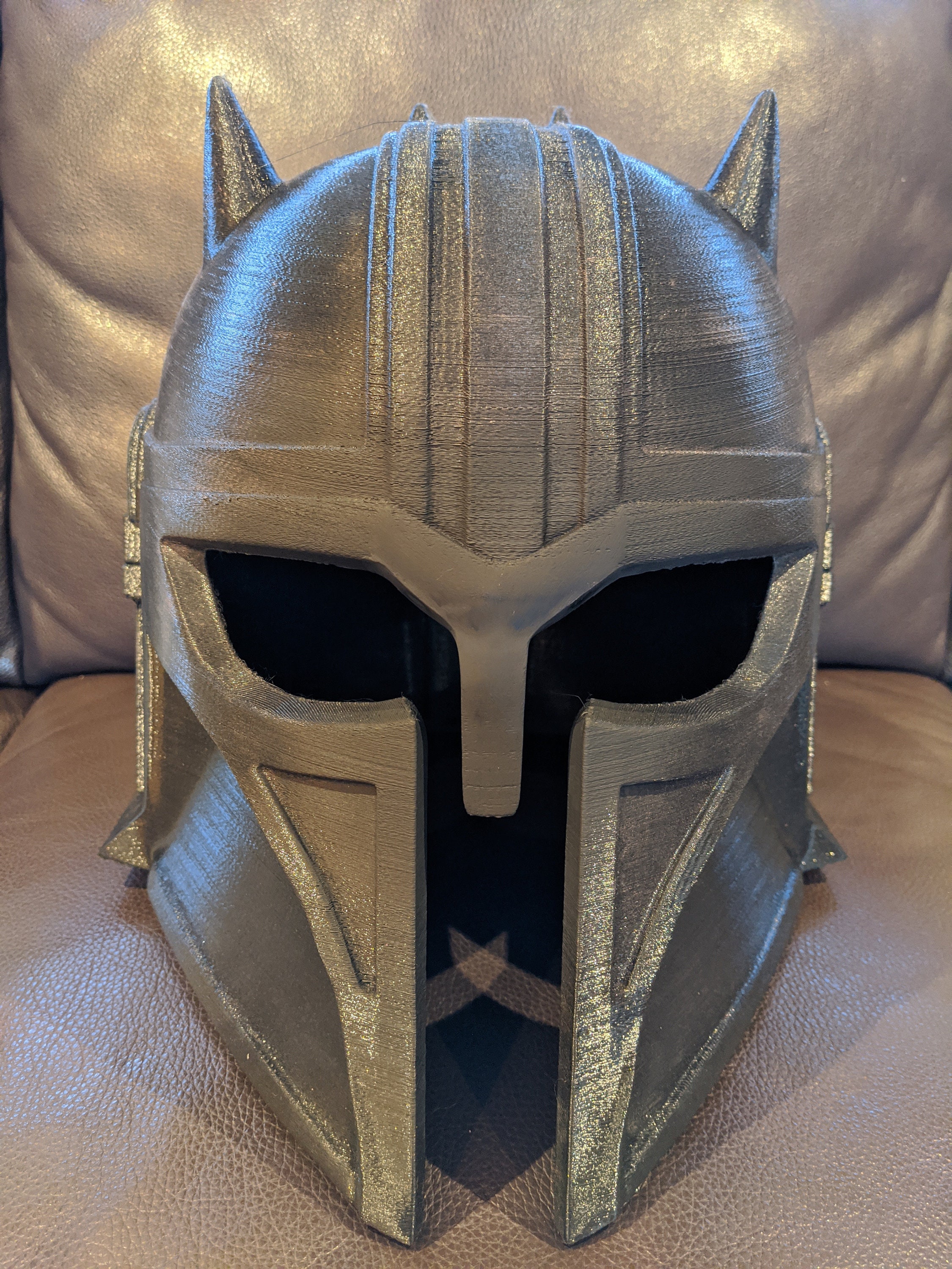 The Mandalorian: Blacksmith Helmet - Etsy Sweden