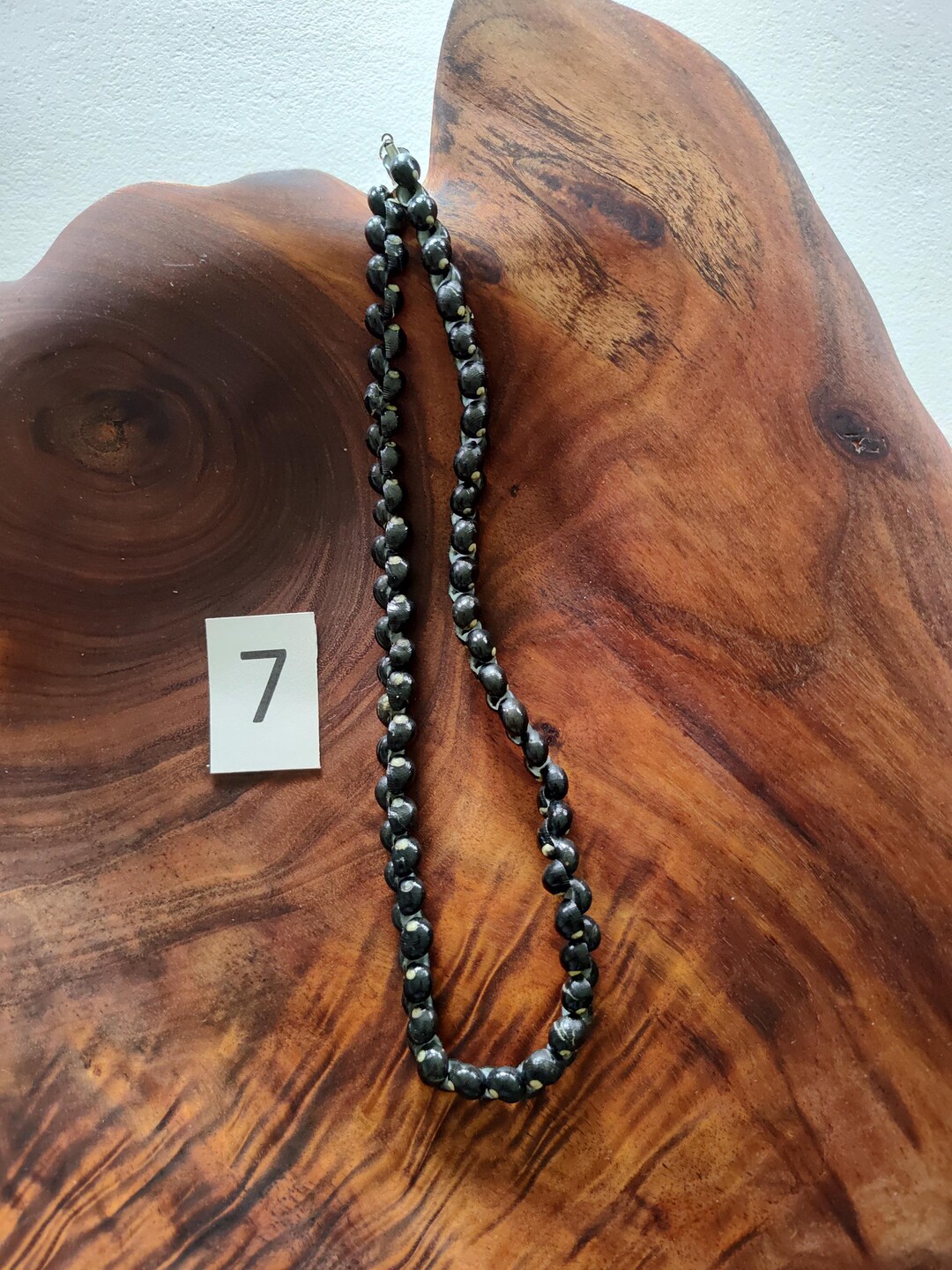 Hawaiian Pipipi Shell Lei #7 - Etsy