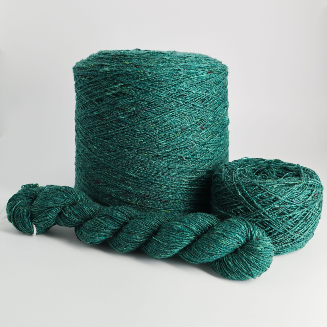 Soft Donegal Tweed Yarn / Irish Wool / 50 G Yarn Cake / 5586 | Etsy UK