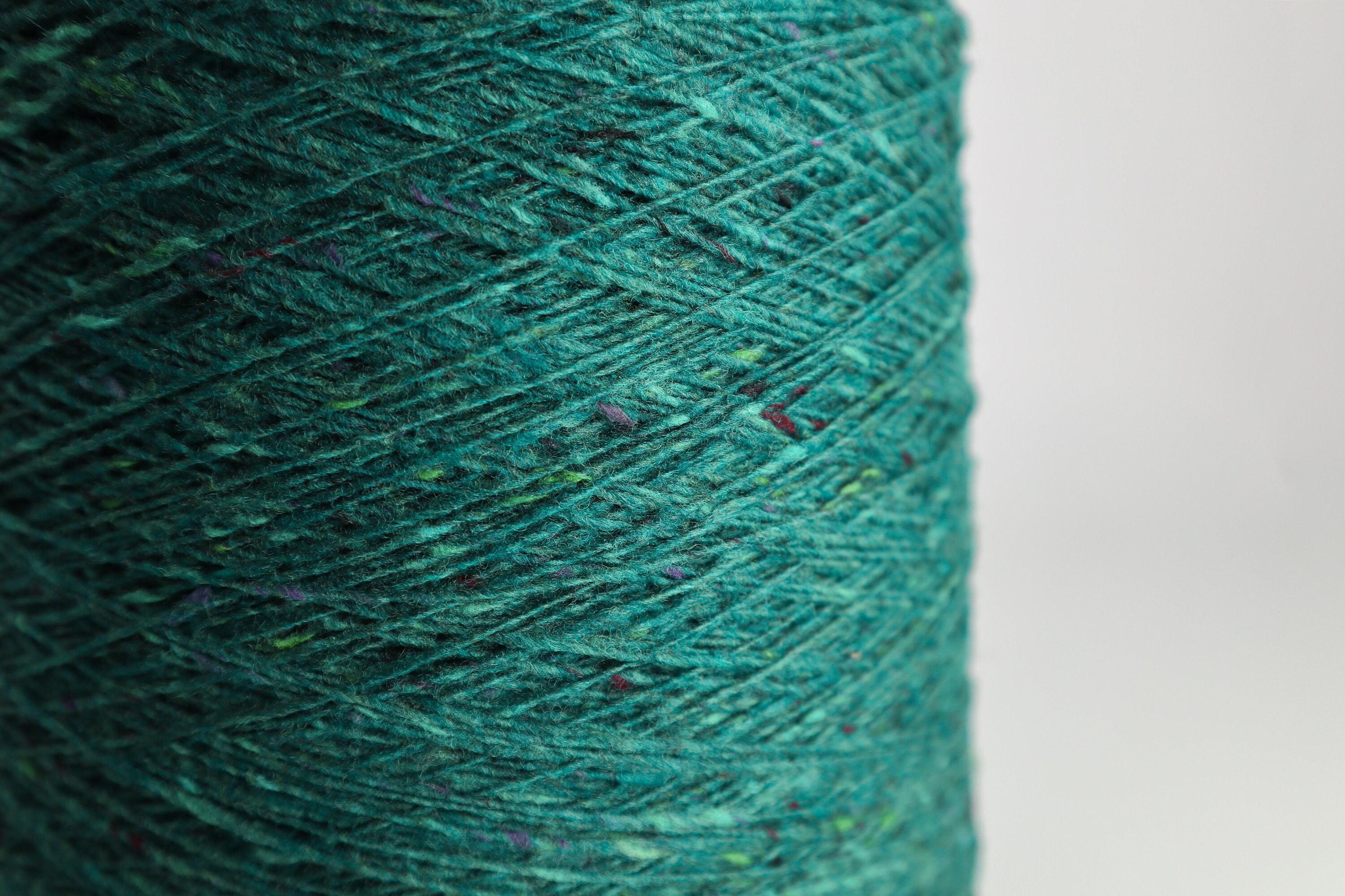 Soft Donegal Tweed Yarn / Irish Wool / 50 G Yarn Cake / 5586 | Etsy UK