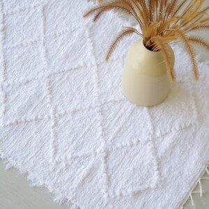Small White Rug, White Design Geometric, Unique Rug, Bathroom Rug ...