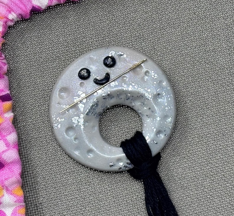 Moon Magnetic Magnetic Floss Drop & Needle Minder - Handmade Clay - Etsy