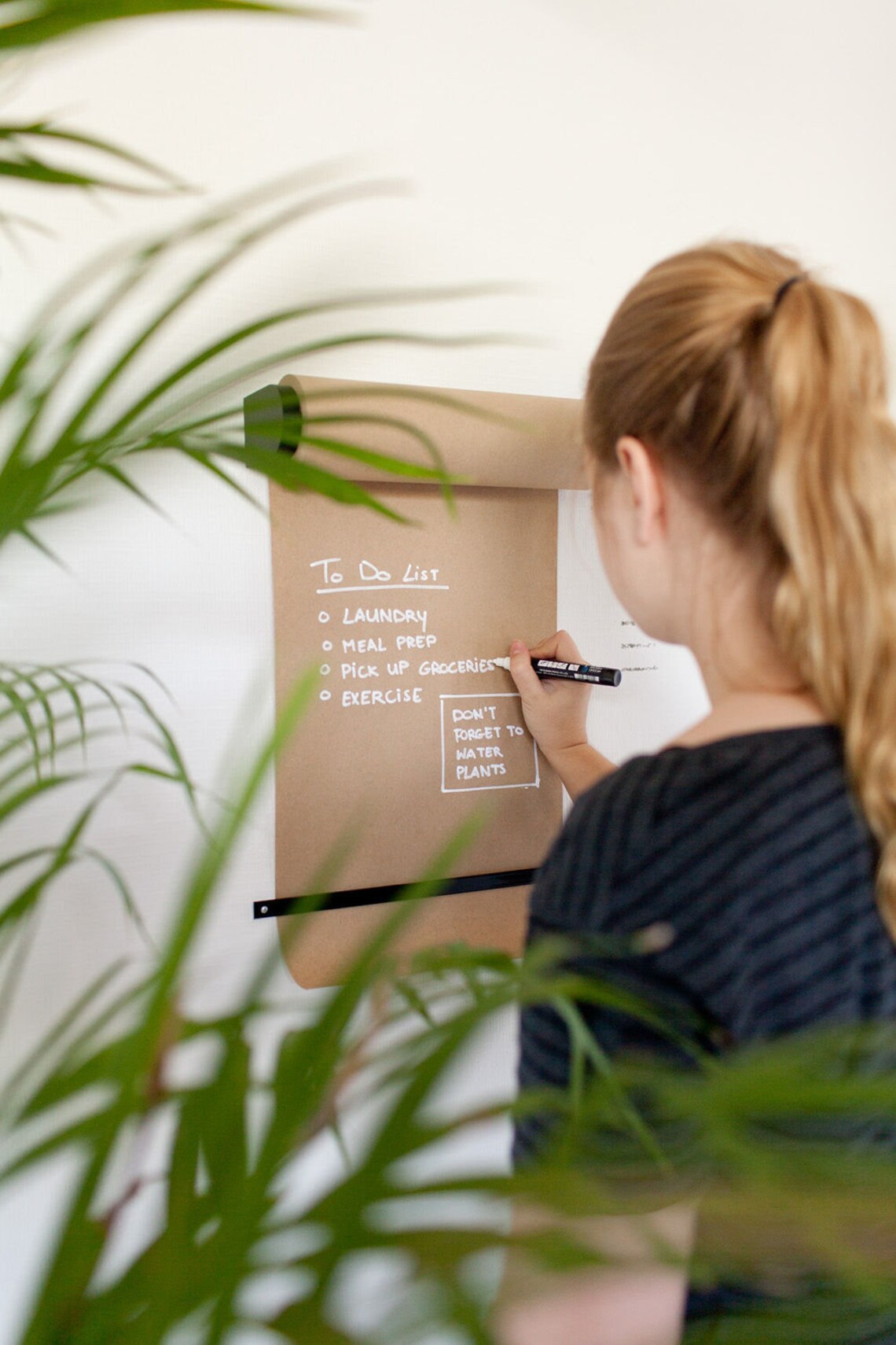 Butcher Paper Wall Dispenser, Wall Mounted Paper Roll, Hanging Note ...