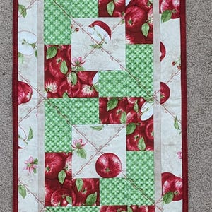 Apple Table Runner - Etsy