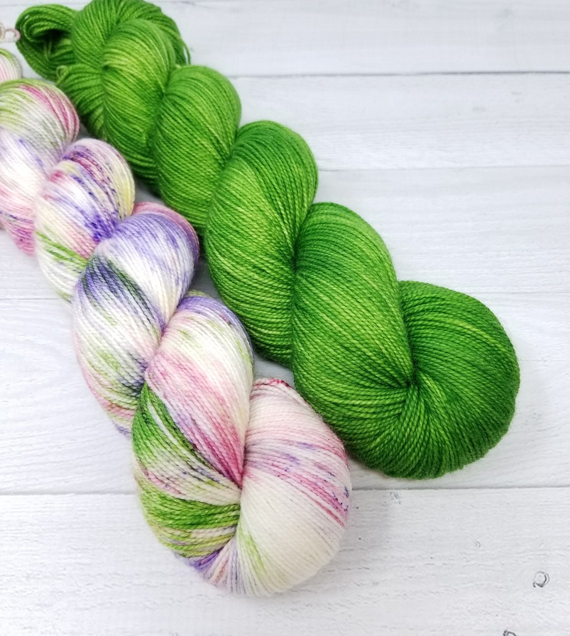 Green Apple DK yarn green dk yarn spring green yarn tonal | Etsy