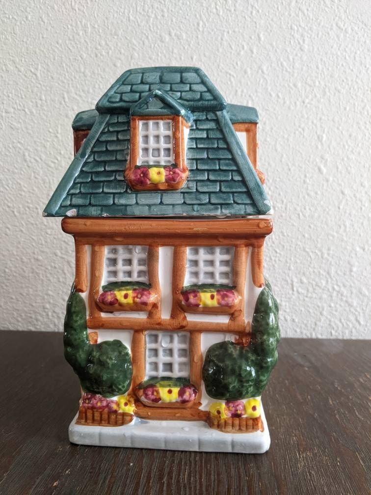 Sherwood Cookie Jar Bakery House. Cookie Jar Bakery Building ...