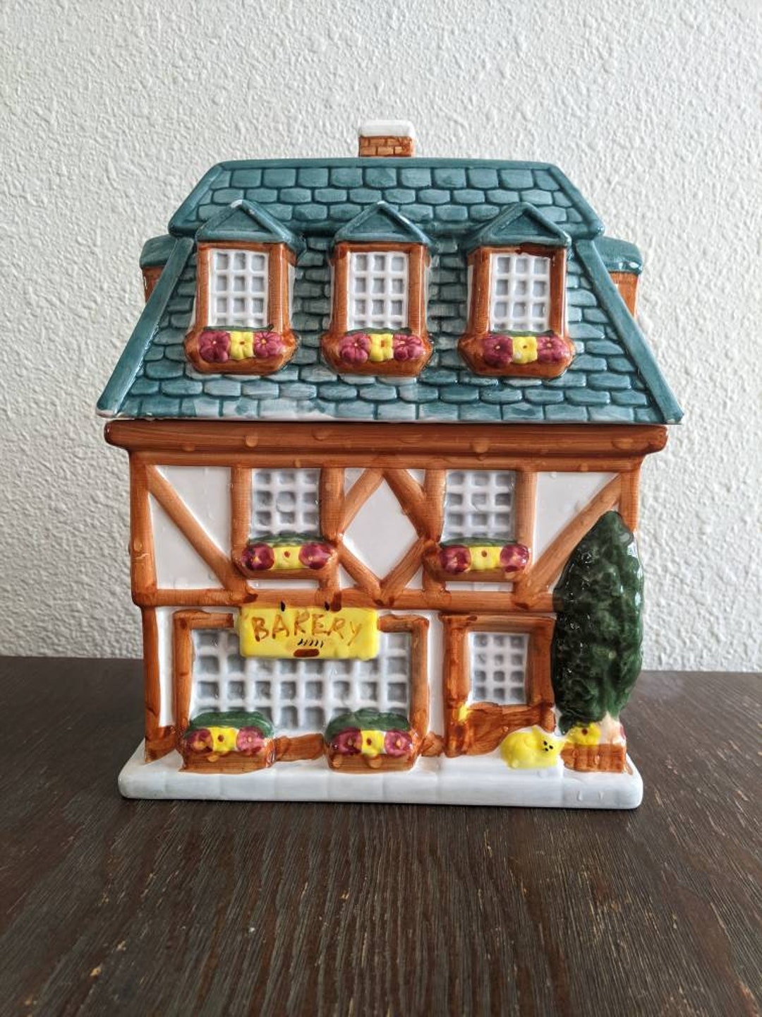 Sherwood Cookie Jar Bakery House. Cookie Jar Bakery Building ...