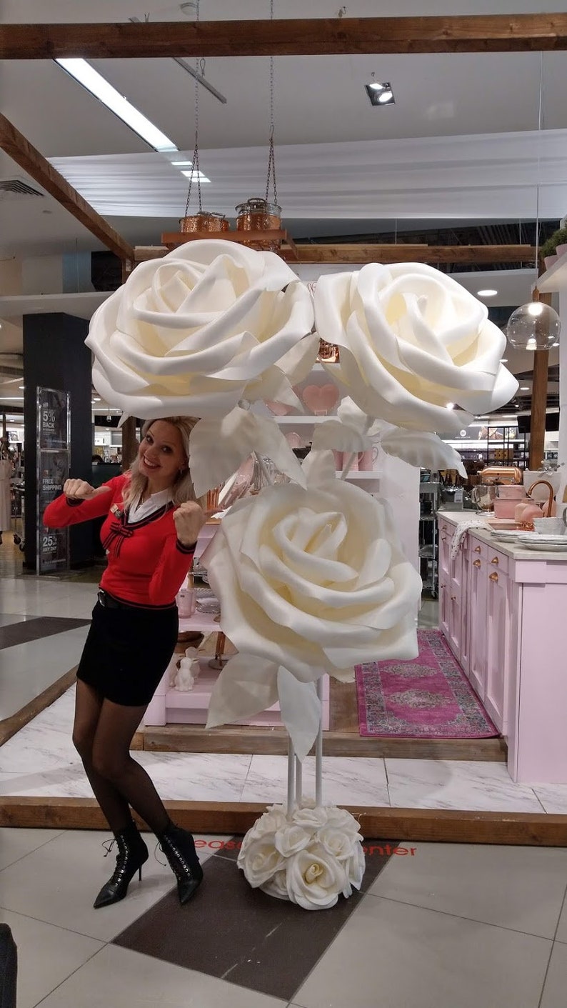 Giant Self- Standing White Roses / Giant Flowers / Wedding Decor/ Props ...