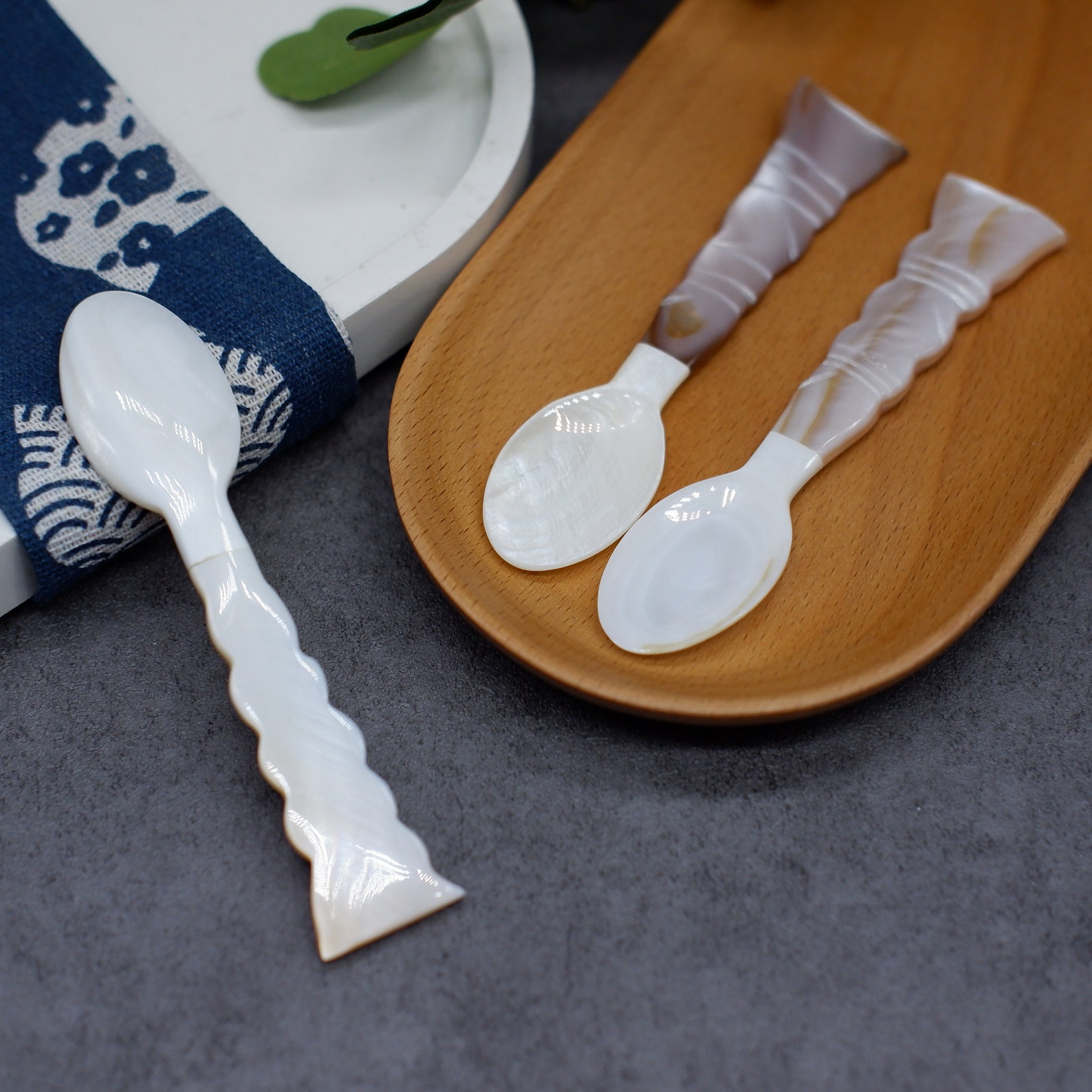 Handmade Mother of Pearl Caviar Spoon, Shell Utensil Oyster Caviar ...
