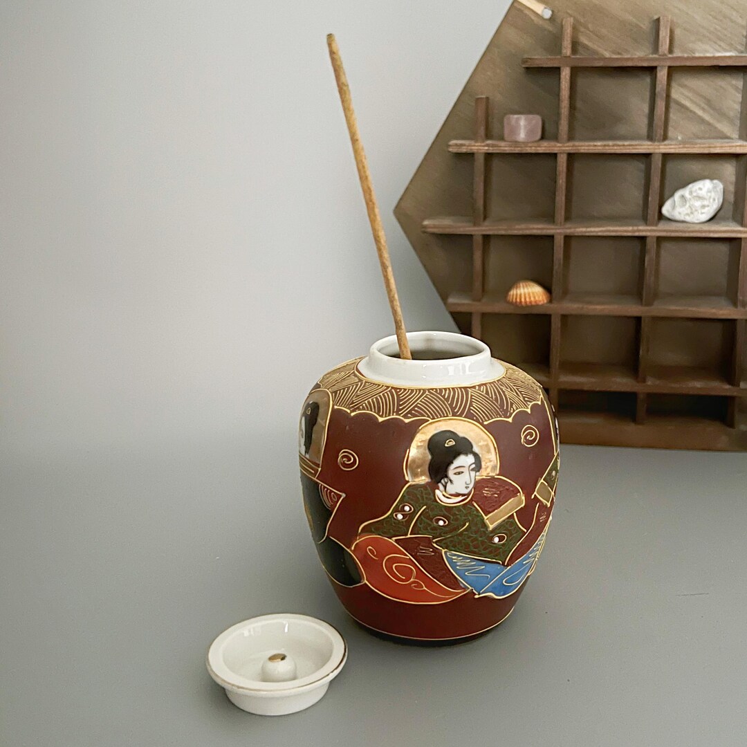 Geisha Motif Japanese Ginger Jar Altar Vase Porcelain Hand Painted With ...