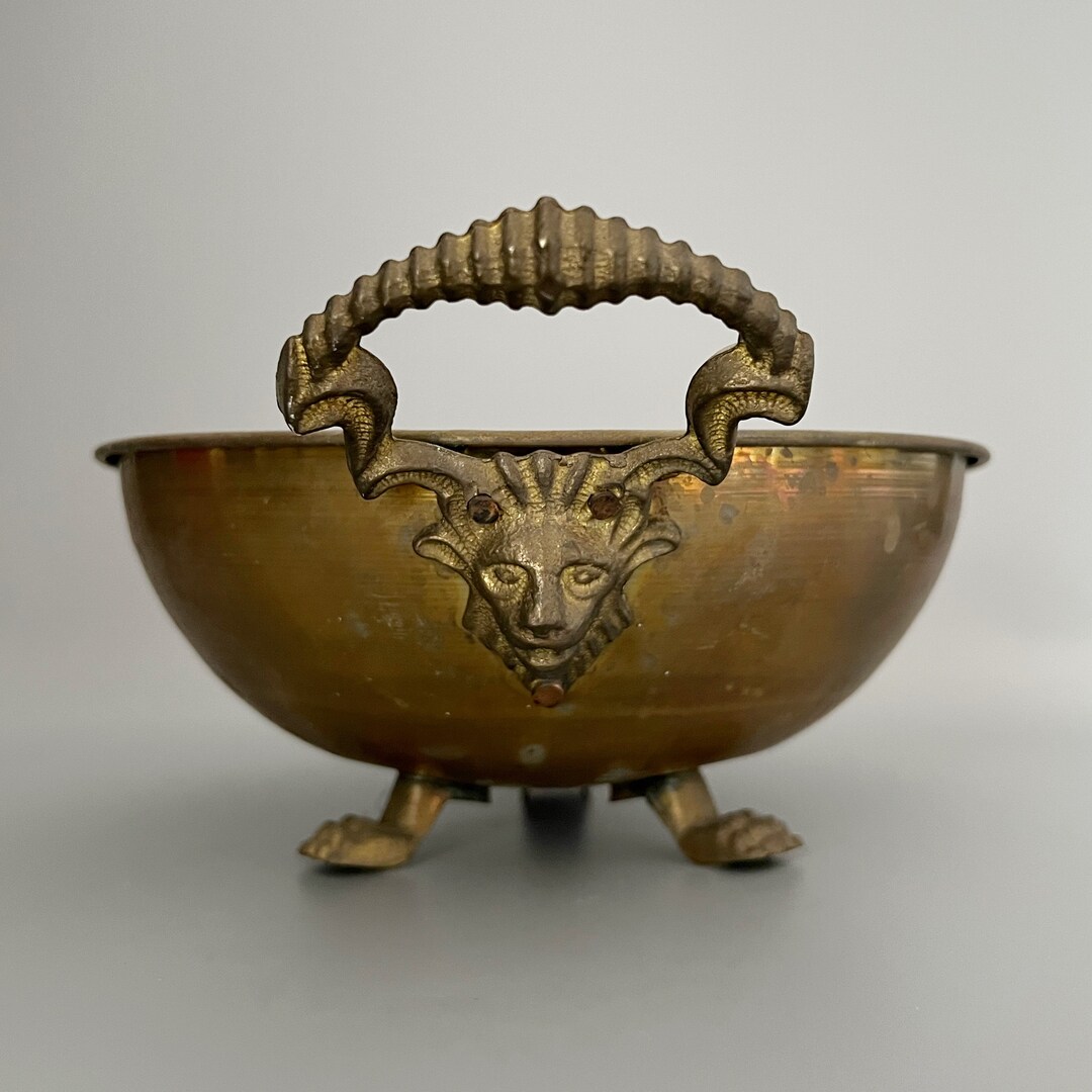 Brass Witch Cauldron Claw Foot Magic Pot Wicca Altar Offering Bowl ...
