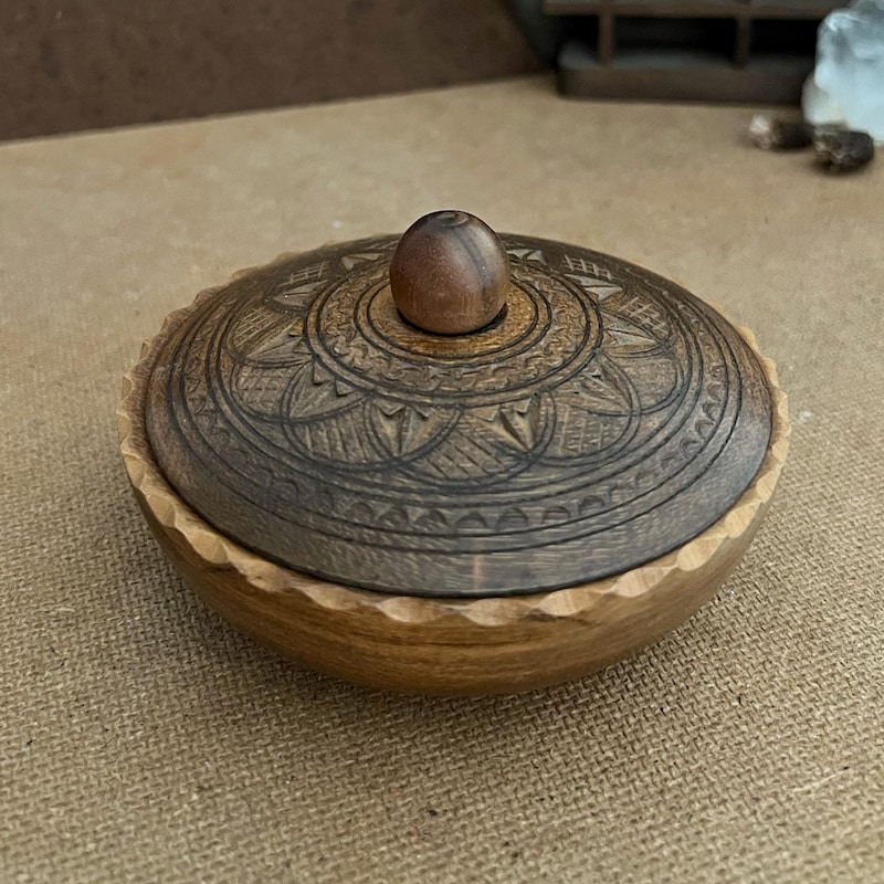 Holz mandala handgeschnitzt - Etsy.de