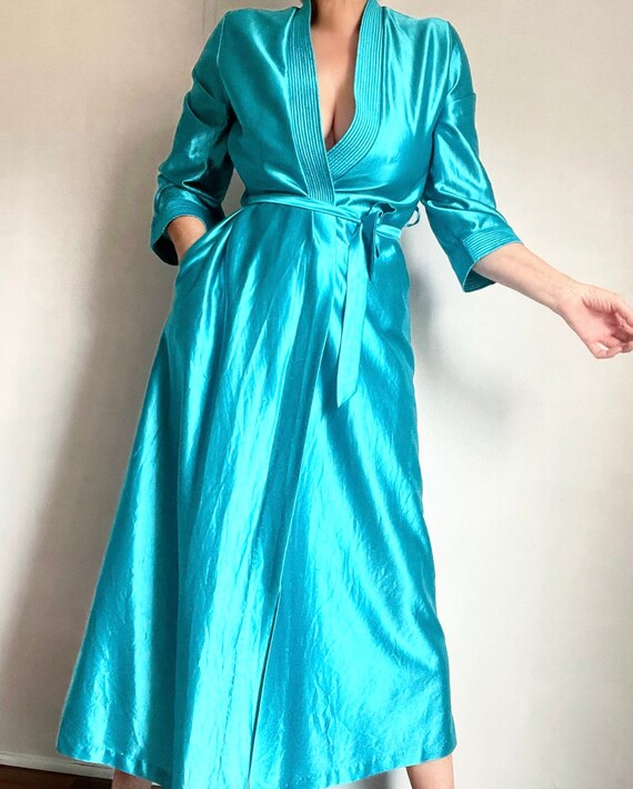 Vintage 80s Emerald Green Satin Night Robe doing 50s … - Gem