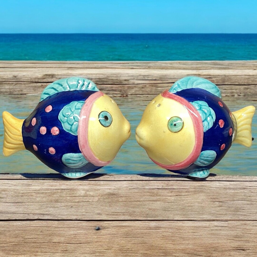Colorful Kissing Fish Salt Pepper Shakers S&P Beach Tropical Kitchen ...