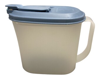 Tupperware Pitcher 2 Qt - Etsy