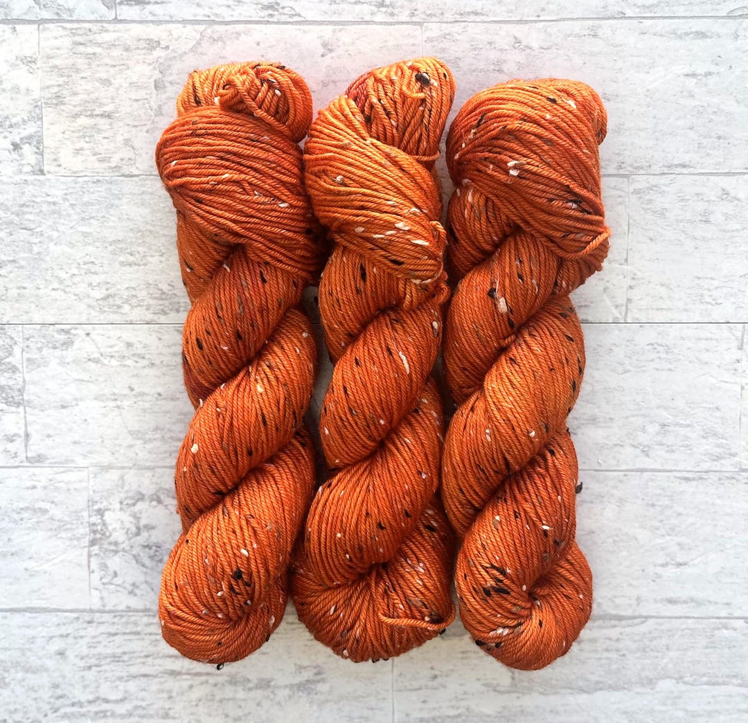 Donegal Nep Hand Dyed Yarn - Semi-solid Superwash Merino/tweed - DK ...