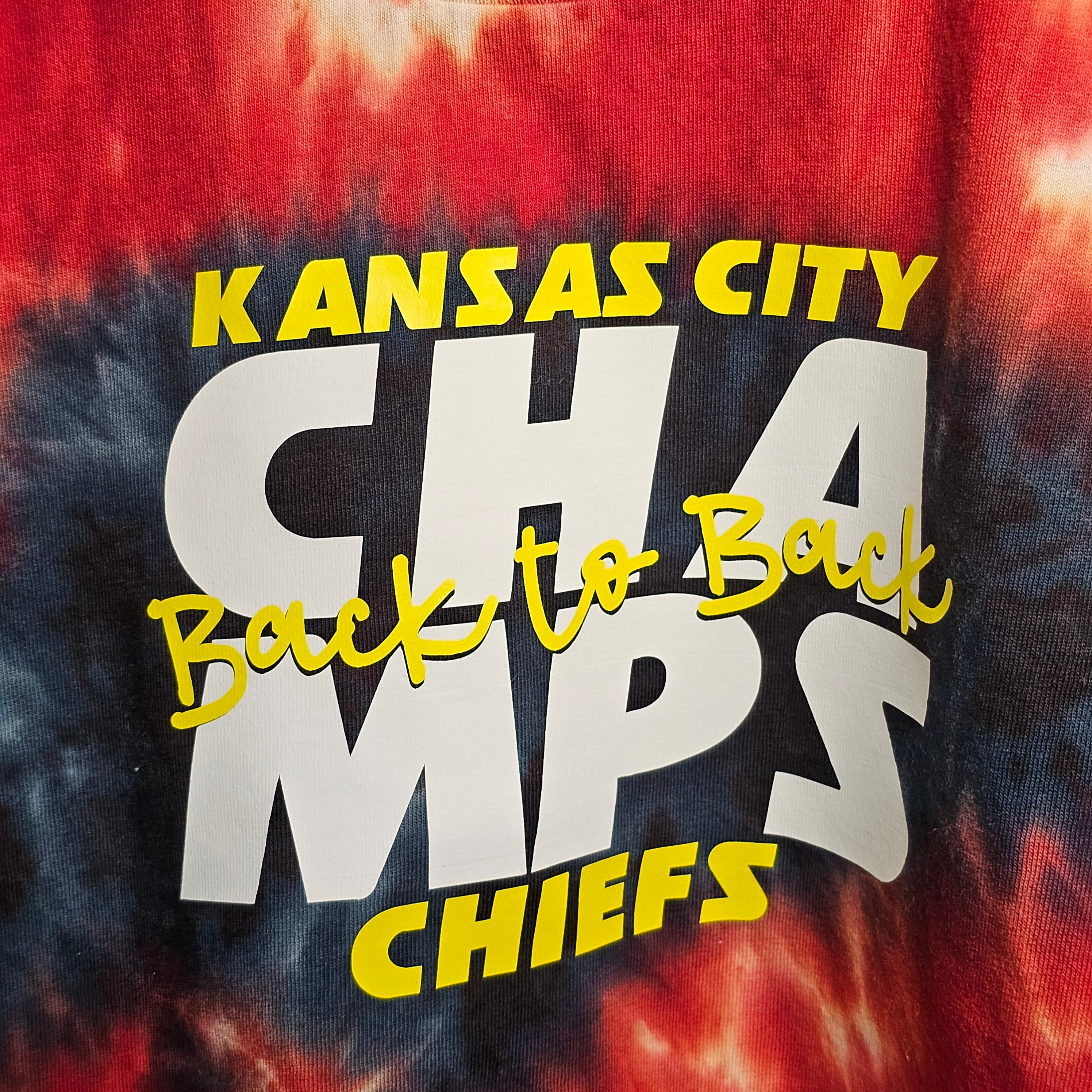 MEDIUM- Kansas City Chiefs Back to Back CHAMPS Cotton Tie-dye Graphic T ...