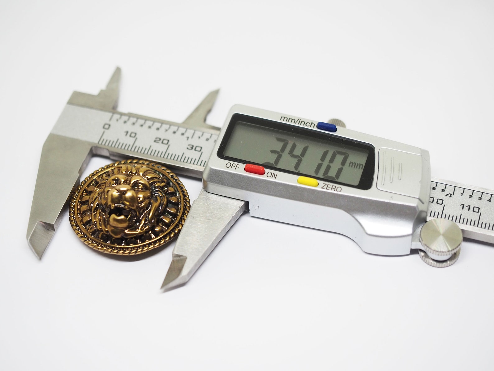 2 Pieces Lion Conchos Animal Stud Screwback Leather Craft | Etsy