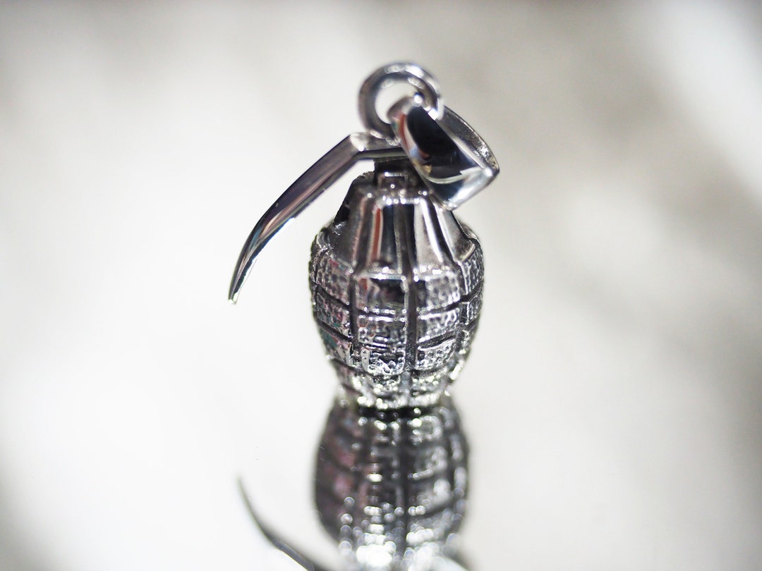 3D Bomb Charm Pendants, Pineapple Bomb Charm, Weapon War Jewelry / GG55 ...