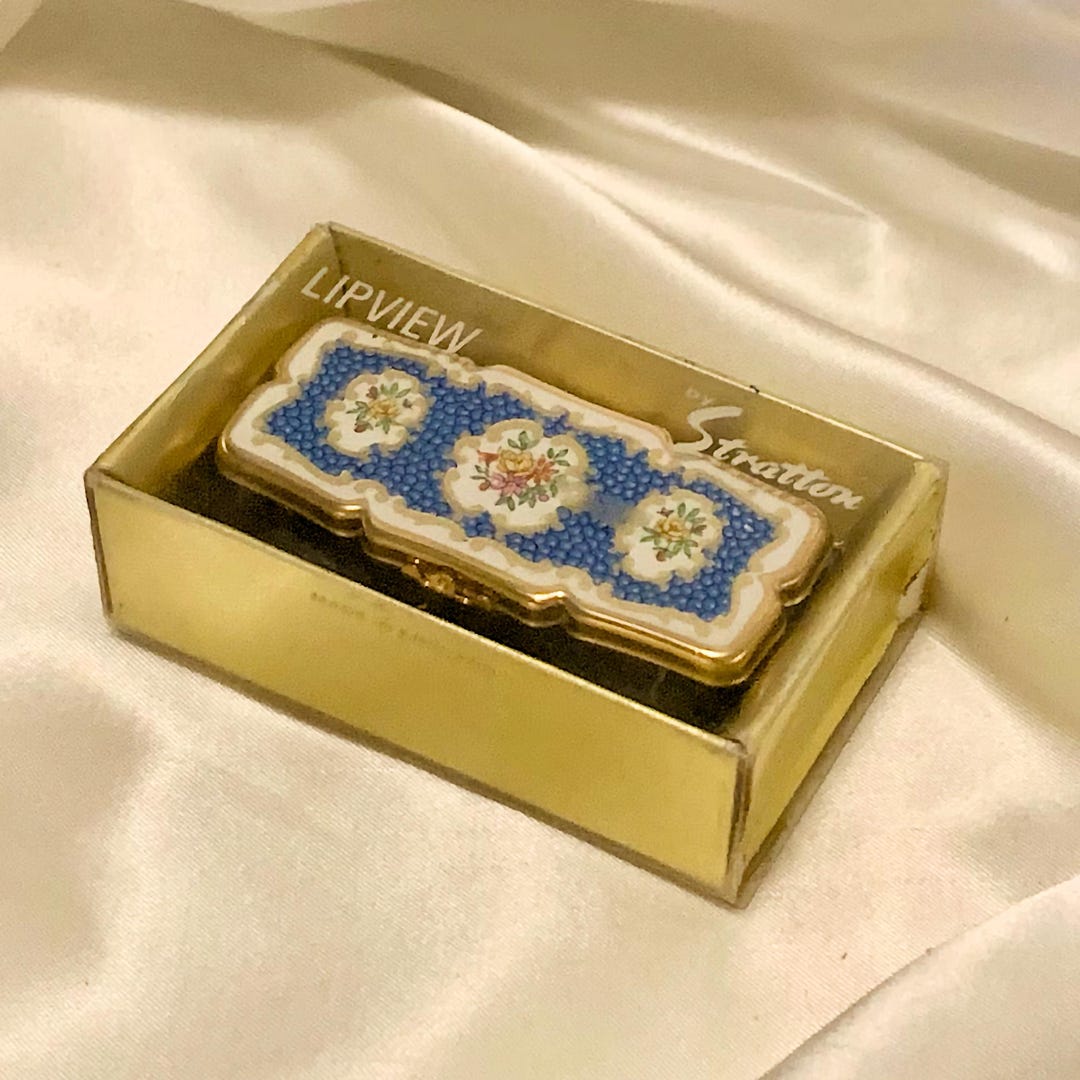 Stratton Lipstick Case. Pretty Blue Floral Design. Lipview With Mirror ...