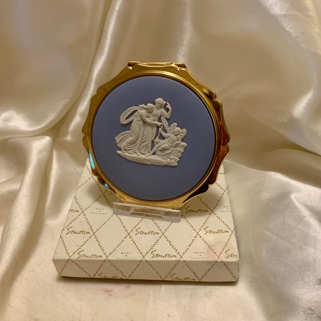 Vintage Stratton Blue Josiah Wedgwood Jasper Ware Queen Convertible ...