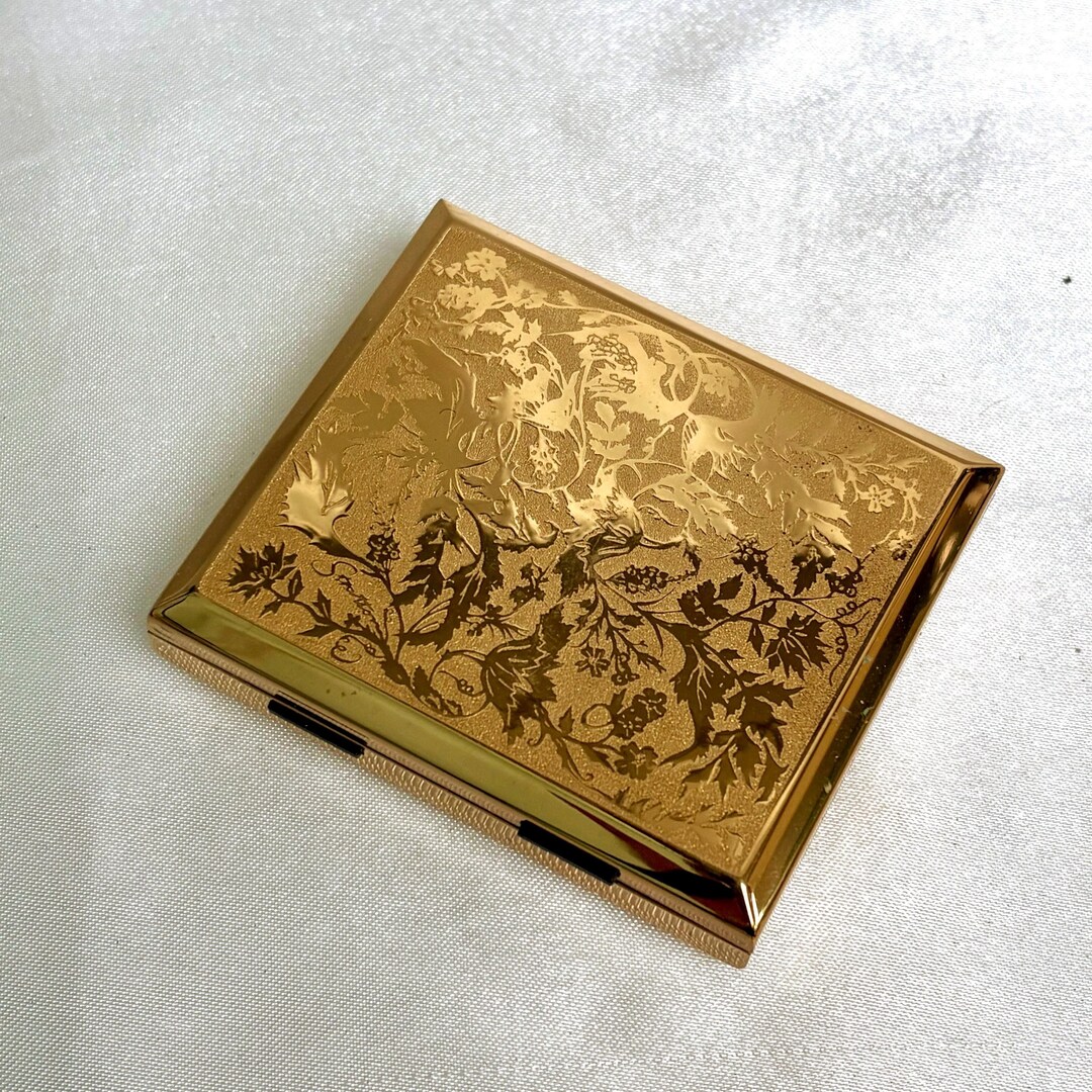 Vintage Stratton Pill Box Gold Floral Design - Etsy