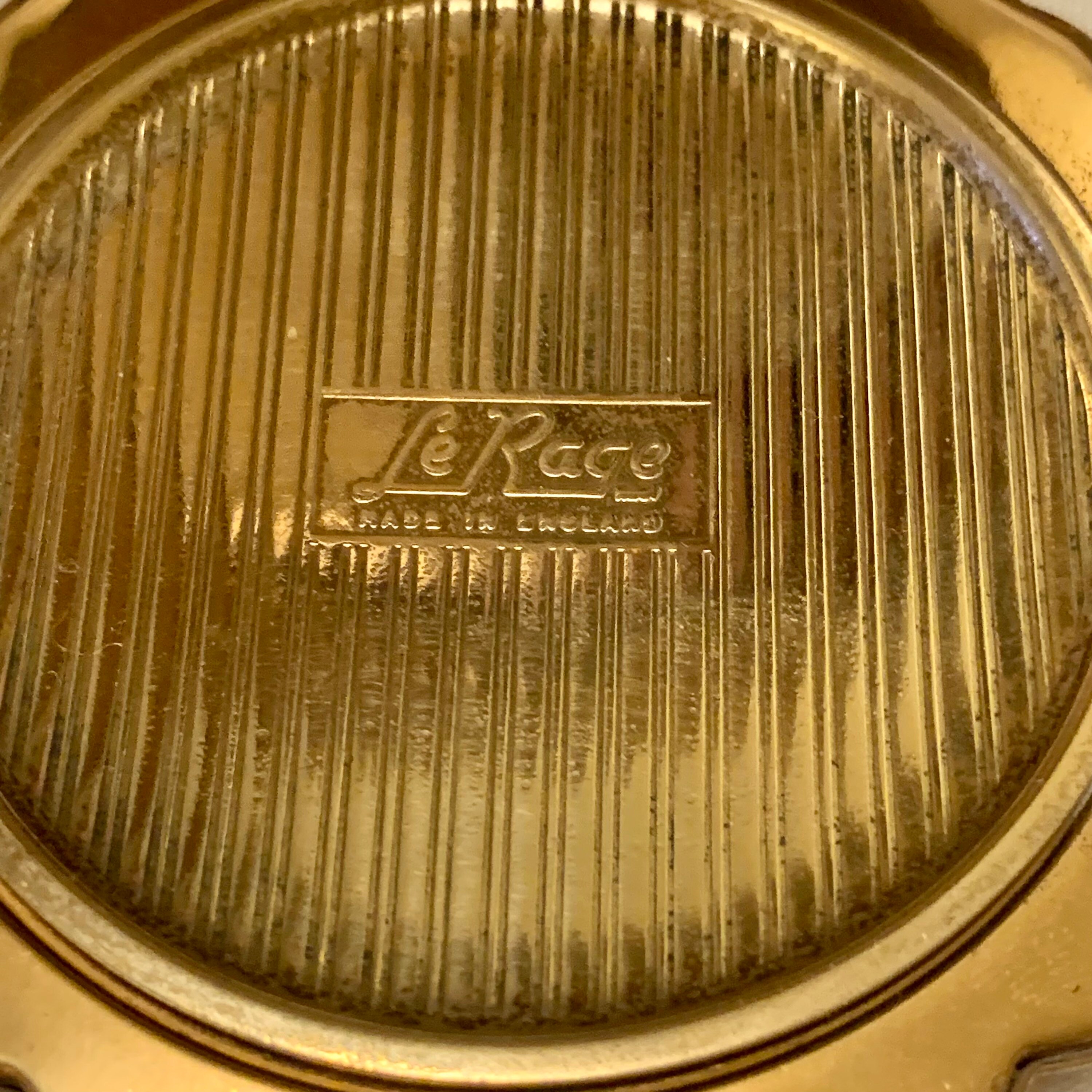 Stunning Le Rage Clam Shell Loose Powder Compact With Sifter - Etsy